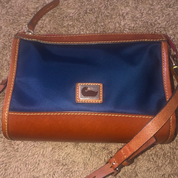 Dooney & Bourke | Bags | Dooney Bourke Wayfarer Zip Crossbody Bag ...